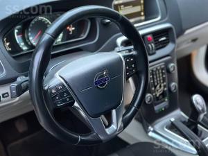 Melns Volvo V40 2013 Rīga, ar dzinēja tilpumu 1.60 L un nobraukumu 268 tūkst. km par 6400 €, foto 8 vietnē AUTOMOTO.COM.LV