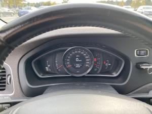 Melns Volvo V40 2013 Rīga, ar dzinēja tilpumu 1.60 L un nobraukumu 281 tūkst. km par 5250 €, foto 10 vietnē AUTOMOTO.COM.LV