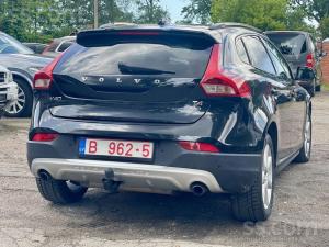 Melns Volvo V40 2014 Rīga, ar dzinēja tilpumu 2.00 L un nobraukumu 0 tūkst. km par 7150 €, foto 4 vietnē AUTOMOTO.COM.LV