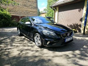 Melns Volvo V40 2014 Rīga, ar dzinēja tilpumu 2.00 L un nobraukumu 243 tūkst. km par 7950 €, foto 2 vietnē AUTOMOTO.COM.LV