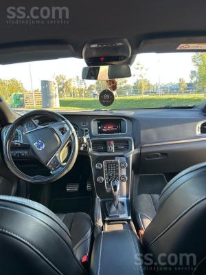 Melns Volvo V40 2014 Bauska, ar dzinēja tilpumu 2.00 L un nobraukumu 246 tūkst. km par 8200 €, foto 6 vietnē AUTOMOTO.COM.LV