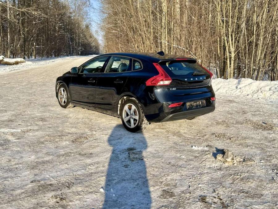 Melns Volvo V40 2014 Kauņa, ar dzinēja tilpumu 1.56 L un nobraukumu 238 tūkst. km par 5750 €, foto 3 vietnē AUTOMOTO.COM.LV