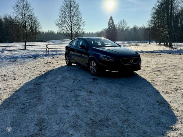 Melns Volvo V40 2014 Kauņa, ar dzinēja tilpumu 1.56 L un nobraukumu 238 tūkst. km par 5750 €, foto 6 vietnē AUTOMOTO.COM.LV