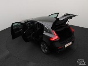 Black Volvo V40 2014 in Vilnius, with an engine capacity of 2.00 L and mileage of 181 thousand km for 8499 €, photo 13 on AUTOMOTO.COM.LV