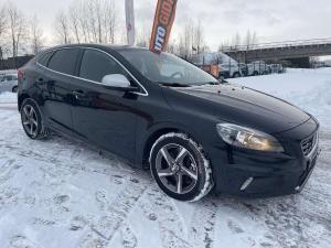 Black Volvo V40 2014 in Kaunas, with an engine capacity of 1.97 L and mileage of 268 thousand km for 5950 €, photo 7 on AUTOMOTO.COM.LV
