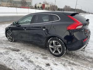 Black Volvo V40 2014 in Kaunas, with an engine capacity of 1.97 L and mileage of 268 thousand km for 5950 €, photo 15 on AUTOMOTO.COM.LV