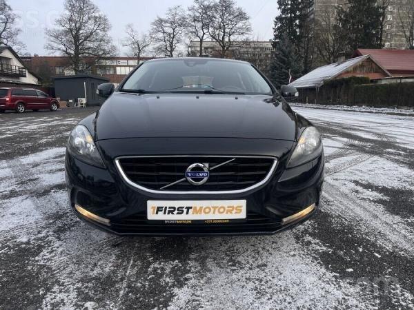 Melns Volvo V40 2014 Rīga, ar dzinēja tilpumu 1.60 L un nobraukumu 197 tūkst. km par 6450 €, foto 5 vietnē AUTOMOTO.COM.LV