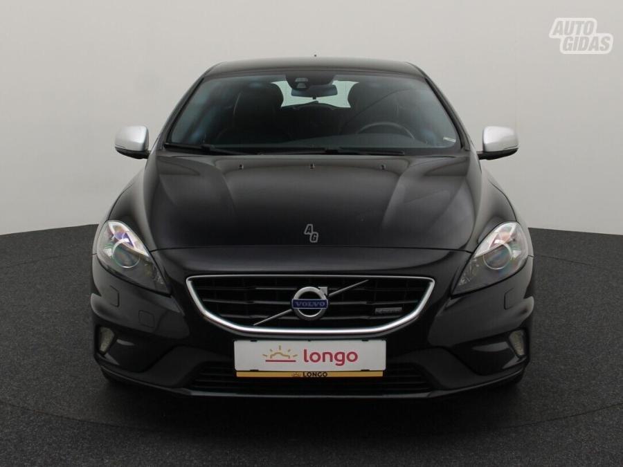 Melns Volvo V40 2014 Viļņa, ar dzinēja tilpumu 2.00 L un nobraukumu 226 tūkst. km par 8499 €, foto 3 vietnē AUTOMOTO.COM.LV