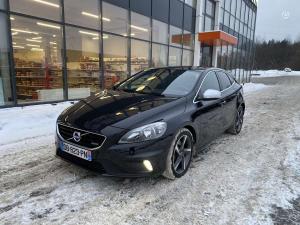 Black Volvo V40 2014 in Vilnius, with an engine capacity of 1.98 L and mileage of 232 thousand km for 8650 €, photo  on AUTOMOTO.COM.LV