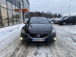 Black Volvo V40 2014 in Vilnius, with an engine capacity of 1.98 L and mileage of 232 thousand km for 8650 €, photo 7 on AUTOMOTO.COM.LV