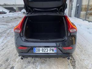 Black Volvo V40 2014 in Vilnius, with an engine capacity of 1.98 L and mileage of 232 thousand km for 8650 €, photo 18 on AUTOMOTO.COM.LV