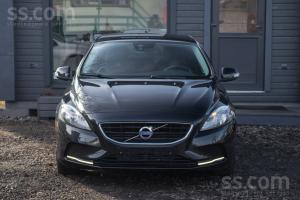 Black Volvo V40 2014 in Liepaja, with an engine capacity of 1.60 L and mileage of 274 thousand km for 5950 €, photo 6 on AUTOMOTO.COM.LV
