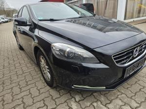 Melns Volvo V40 2014 Kluonaliai, ar dzinēja tilpumu 1.60 L un nobraukumu 230 tūkst. km par 5999 €, foto 3 vietnē AUTOMOTO.COM.LV