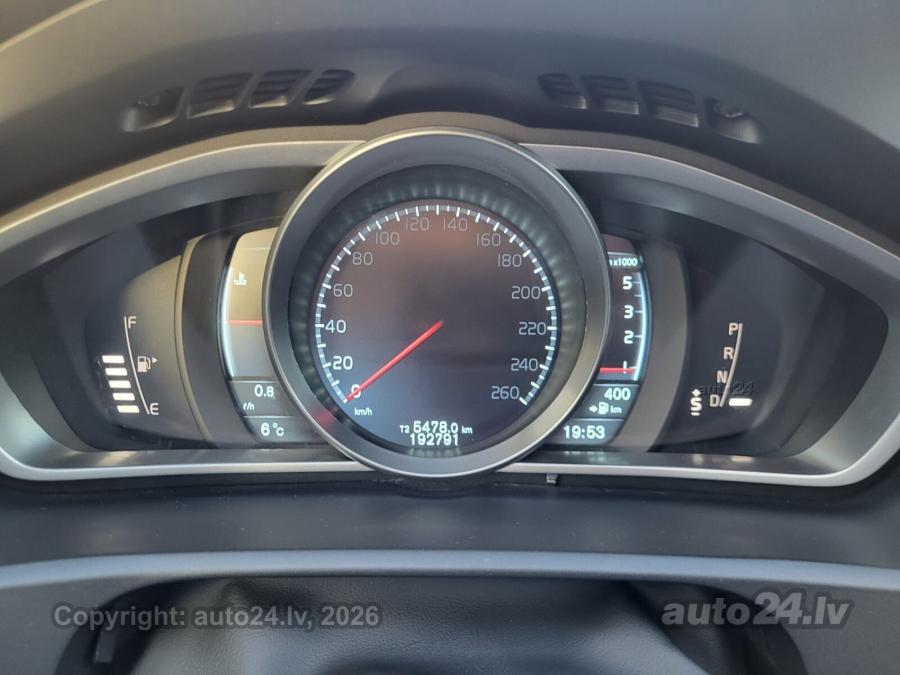 Черный Вольво В40 2014 в Таллин, объемом двигателя 1.60 л и пробегом 193 тыс. км за 4700 €, фото 11 на AUTOMOTO.COM.LV