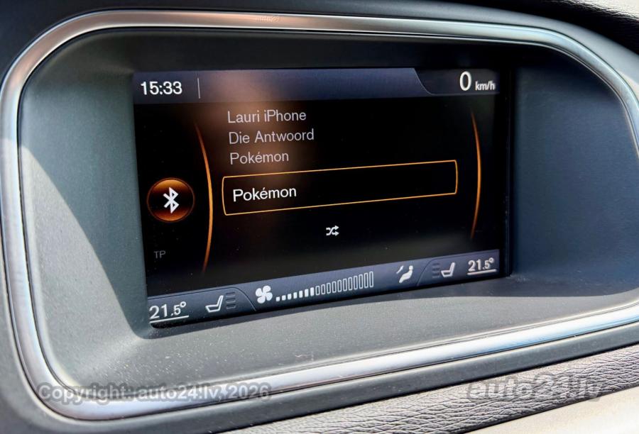 Melns Volvo V40 2014 Tallina, ar dzinēja tilpumu 1.60 L un nobraukumu 194 tūkst. km par 6999 €, foto 21 vietnē AUTOMOTO.COM.LV