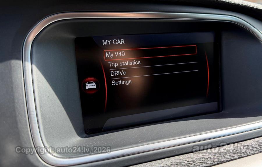 Melns Volvo V40 2014 Tallina, ar dzinēja tilpumu 1.60 L un nobraukumu 194 tūkst. km par 6999 €, foto 23 vietnē AUTOMOTO.COM.LV