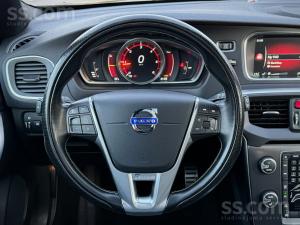 Melns Volvo V40 2014 Jelgava, ar dzinēja tilpumu 2.00 L un nobraukumu 314 tūkst. km par 7200 €, foto 21 vietnē AUTOMOTO.COM.LV