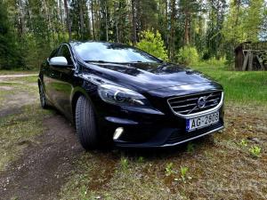 Melns Volvo V40 2014 Cēsis, ar dzinēja tilpumu 2.00 L un nobraukumu 296 tūkst. km par 8150 €, foto 9 vietnē AUTOMOTO.COM.LV