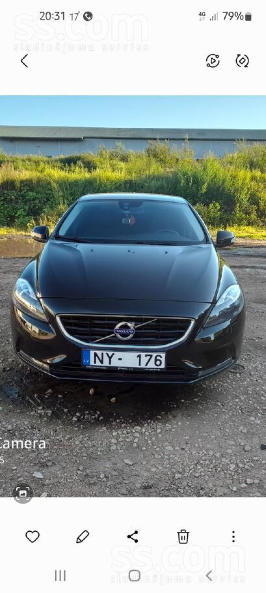 Black Volvo V40 2014 in Riga, with an engine capacity of 1.60 L and mileage of 238 thousand km for 6500 €, photo 3 on AUTOMOTO.COM.LV