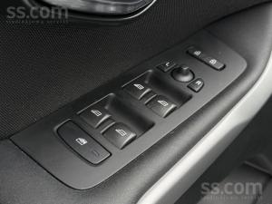 Melns Volvo V40 2014 Jelgava, ar dzinēja tilpumu 1.60 L un nobraukumu 196 tūkst. km par 5950 €, foto 11 vietnē AUTOMOTO.COM.LV