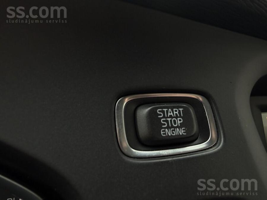 Melns Volvo V40 2014 Jelgava, ar dzinēja tilpumu 1.60 L un nobraukumu 196 tūkst. km par 5950 €, foto 15 vietnē AUTOMOTO.COM.LV