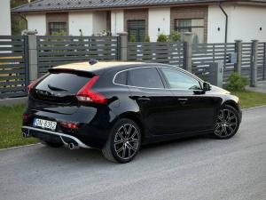 Melns Volvo V40 2014 Jelgava, ar dzinēja tilpumu 2.00 L un nobraukumu 314 tūkst. km par 7200 €, foto 6 vietnē AUTOMOTO.COM.LV