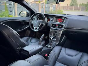Melns Volvo V40 2014 Jelgava, ar dzinēja tilpumu 2.00 L un nobraukumu 314 tūkst. km par 7200 €, foto 14 vietnē AUTOMOTO.COM.LV