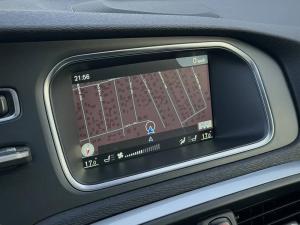 Melns Volvo V40 2014 Jelgava, ar dzinēja tilpumu 2.00 L un nobraukumu 314 tūkst. km par 7200 €, foto 20 vietnē AUTOMOTO.COM.LV