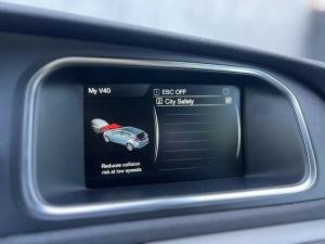 Melns Volvo V40 2014 Liepāja, ar dzinēja tilpumu 1.60 L un nobraukumu 277 tūkst. km par 6450 €, foto 19 vietnē AUTOMOTO.COM.LV