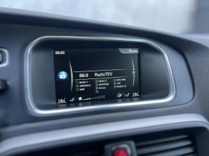 Melns Volvo V40 2014 Liepāja, ar dzinēja tilpumu 1.60 L un nobraukumu 277 tūkst. km par 6450 €, foto 20 vietnē AUTOMOTO.COM.LV