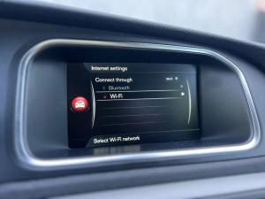 Melns Volvo V40 2014 Liepāja, ar dzinēja tilpumu 1.60 L un nobraukumu 277 tūkst. km par 6450 €, foto 25 vietnē AUTOMOTO.COM.LV