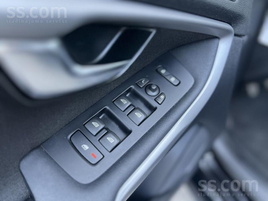 Melns Volvo V40 2014 Liepāja, ar dzinēja tilpumu 1.60 L un nobraukumu 277 tūkst. km par 6450 €, foto 16 vietnē AUTOMOTO.COM.LV