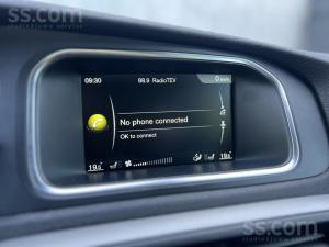 Melns Volvo V40 2014 Liepāja, ar dzinēja tilpumu 1.60 L un nobraukumu 277 tūkst. km par 6450 €, foto 23 vietnē AUTOMOTO.COM.LV