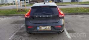 Black Volvo V40 2014 in Riga, with an engine capacity of 2.00 L and mileage of 258 thousand km for 4500 €, photo 4 on AUTOMOTO.COM.LV
