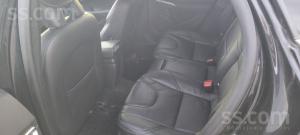 Black Volvo V40 2014 in Riga, with an engine capacity of 2.00 L and mileage of 258 thousand km for 4500 €, photo 7 on AUTOMOTO.COM.LV