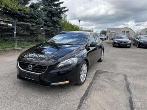 Melns Volvo V40 2014 Marijampole, ar dzinēja tilpumu 1.56 L un nobraukumu 206 tūkst. km par 3950 €, foto  vietnē AUTOMOTO.COM.LV