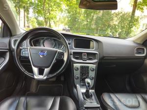 Черный Вольво В40 2014 в Рига, объемом двигателя 2.00 л и пробегом 176 тыс. км за 6600 €, фото 5 на AUTOMOTO.COM.LV