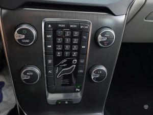 Melns Volvo V40 2014 Viļņa, ar dzinēja tilpumu 1.56 L un nobraukumu 241 tūkst. km par 6890 €, foto 13 vietnē AUTOMOTO.COM.LV