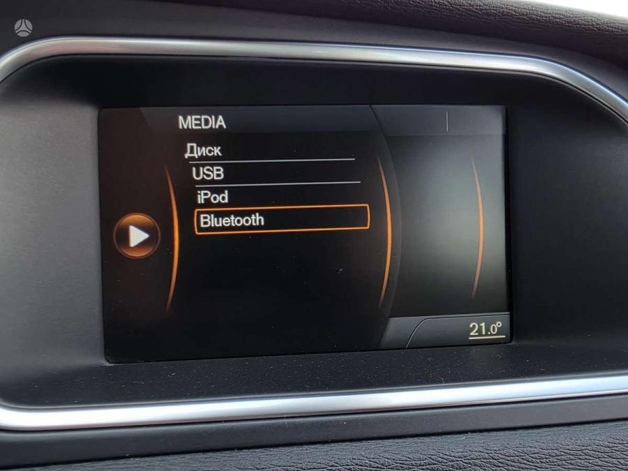 Melns Volvo V40 2014 Viļņa, ar dzinēja tilpumu 1.56 L un nobraukumu 241 tūkst. km par 6890 €, foto 14 vietnē AUTOMOTO.COM.LV