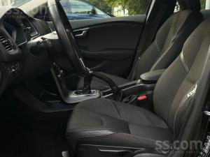 Melns Volvo V40 2014 Jelgava, ar dzinēja tilpumu 1.60 L un nobraukumu 0 tūkst. km par 7700 €, foto 12 vietnē AUTOMOTO.COM.LV