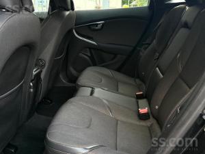 Melns Volvo V40 2014 Jelgava, ar dzinēja tilpumu 1.60 L un nobraukumu 0 tūkst. km par 7700 €, foto 15 vietnē AUTOMOTO.COM.LV