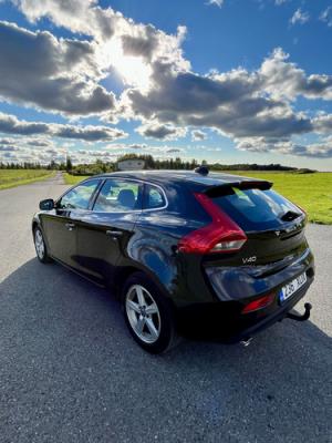 Melns Volvo V40 2014 Jehvi, ar dzinēja tilpumu 2.00 L un nobraukumu 342 tūkst. km par 7100 €, foto 4 vietnē AUTOMOTO.COM.LV