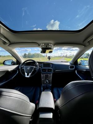 Melns Volvo V40 2014 Jehvi, ar dzinēja tilpumu 2.00 L un nobraukumu 342 tūkst. km par 7100 €, foto 12 vietnē AUTOMOTO.COM.LV