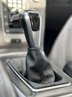 Melns Volvo V40 2014 Jehvi, ar dzinēja tilpumu 2.00 L un nobraukumu 342 tūkst. km par 7100 €, foto 15 vietnē AUTOMOTO.COM.LV