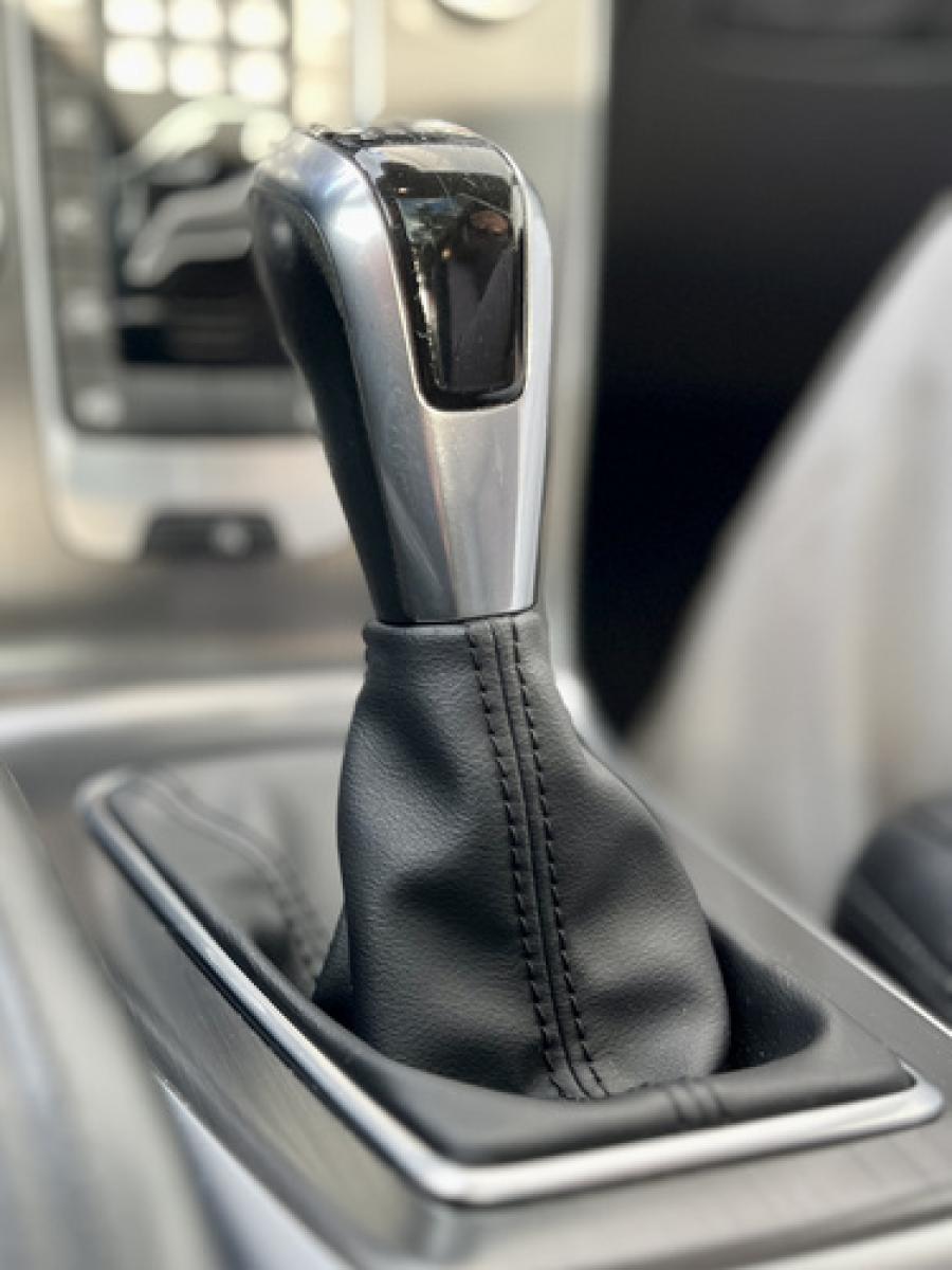 Melns Volvo V40 2014 Jehvi, ar dzinēja tilpumu 2.00 L un nobraukumu 342 tūkst. km par 7100 €, foto 15 vietnē AUTOMOTO.COM.LV