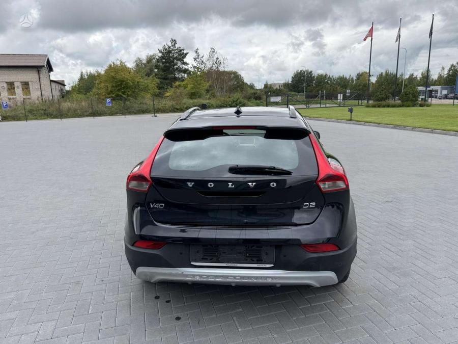 Melns Volvo V40 2014 Telšiai, ar dzinēja tilpumu 1.56 L un nobraukumu 189 tūkst. km par 5500 €, foto 4 vietnē AUTOMOTO.COM.LV