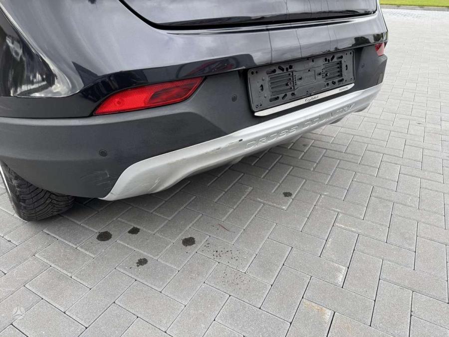 Melns Volvo V40 2014 Telšiai, ar dzinēja tilpumu 1.56 L un nobraukumu 189 tūkst. km par 5500 €, foto 10 vietnē AUTOMOTO.COM.LV