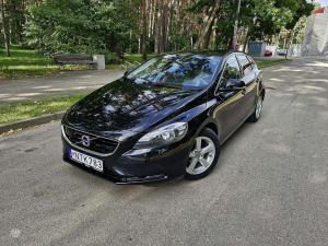 Black Volvo V40 2014 in Alytus, with an engine capacity of 1.56 L and mileage of 259 thousand km for 6499 €, photo 4 on AUTOMOTO.COM.LV