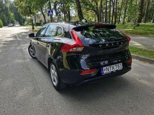 Black Volvo V40 2014 in Alytus, with an engine capacity of 1.56 L and mileage of 259 thousand km for 6499 €, photo 9 on AUTOMOTO.COM.LV