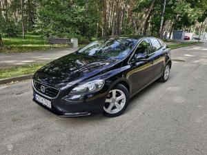 Black Volvo V40 2014 in Alytus, with an engine capacity of 1.56 L and mileage of 259 thousand km for 6499 €, photo 14 on AUTOMOTO.COM.LV